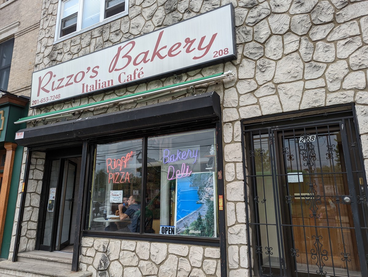 The Man Behind Rizzo’s Bakery and Deli – The Dirt on Jersey City